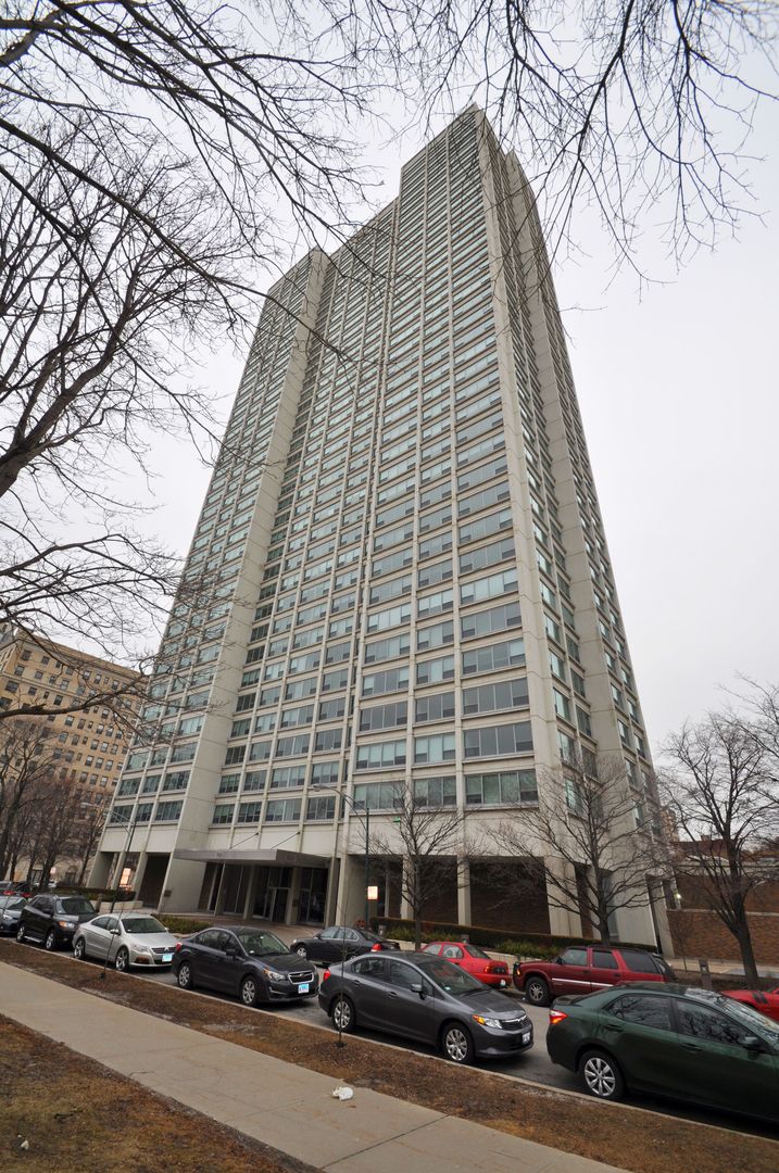 1700 E 56th Street #1302-03 Chicago, IL 60637 | MLS# 10250597 | @properties